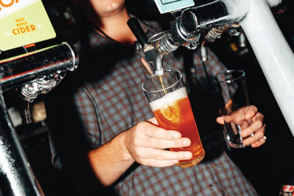 Temperance Hotel: Local Pub, Happy Hours, Pub Classics, Live Sport ...